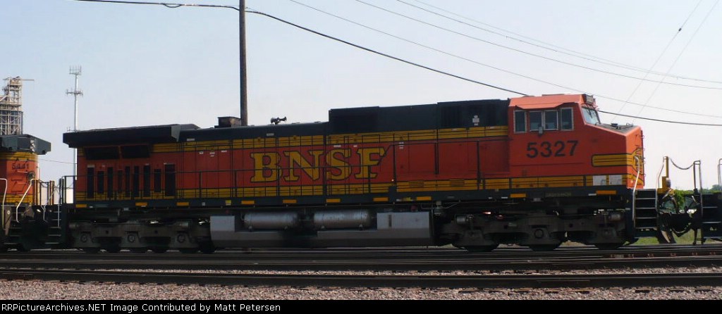 BNSF 5327